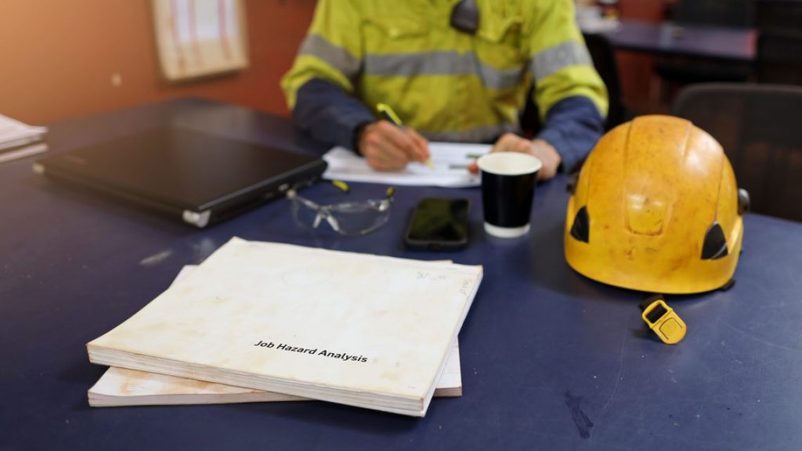 Bear Awareness Online Safety Training Course | BIS Safety Software