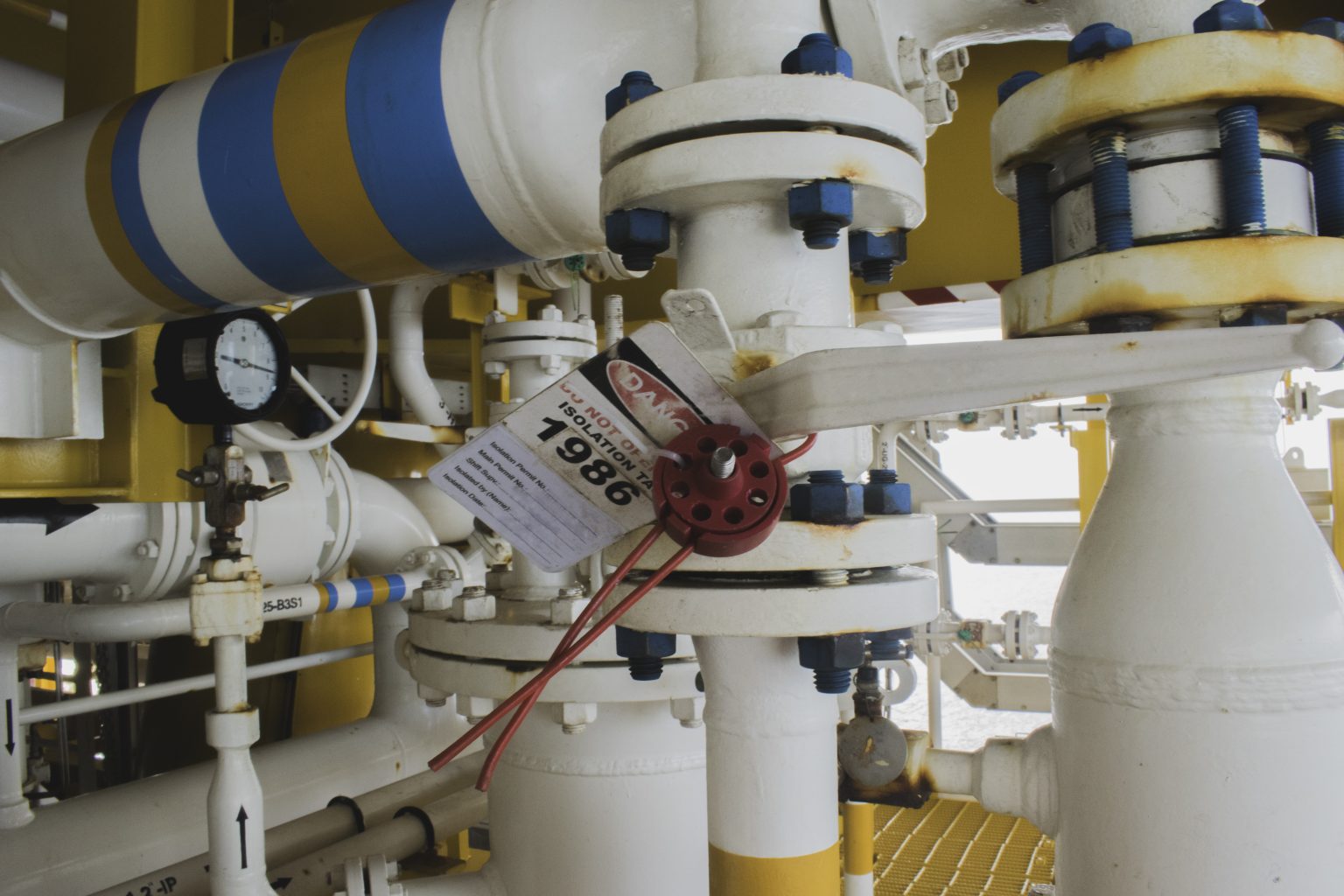 Gas process valve isolation lock out tag out,Lock closed,Lock open ...